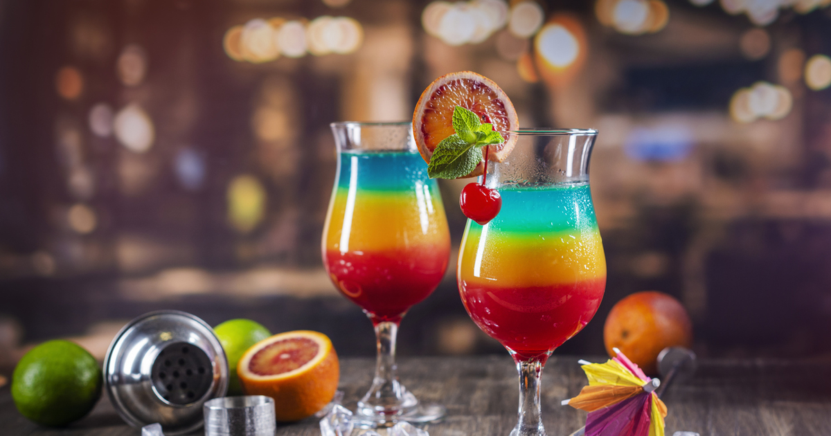 Коктейли: 7 самых удивительных фактов - foodandmood.com.ua